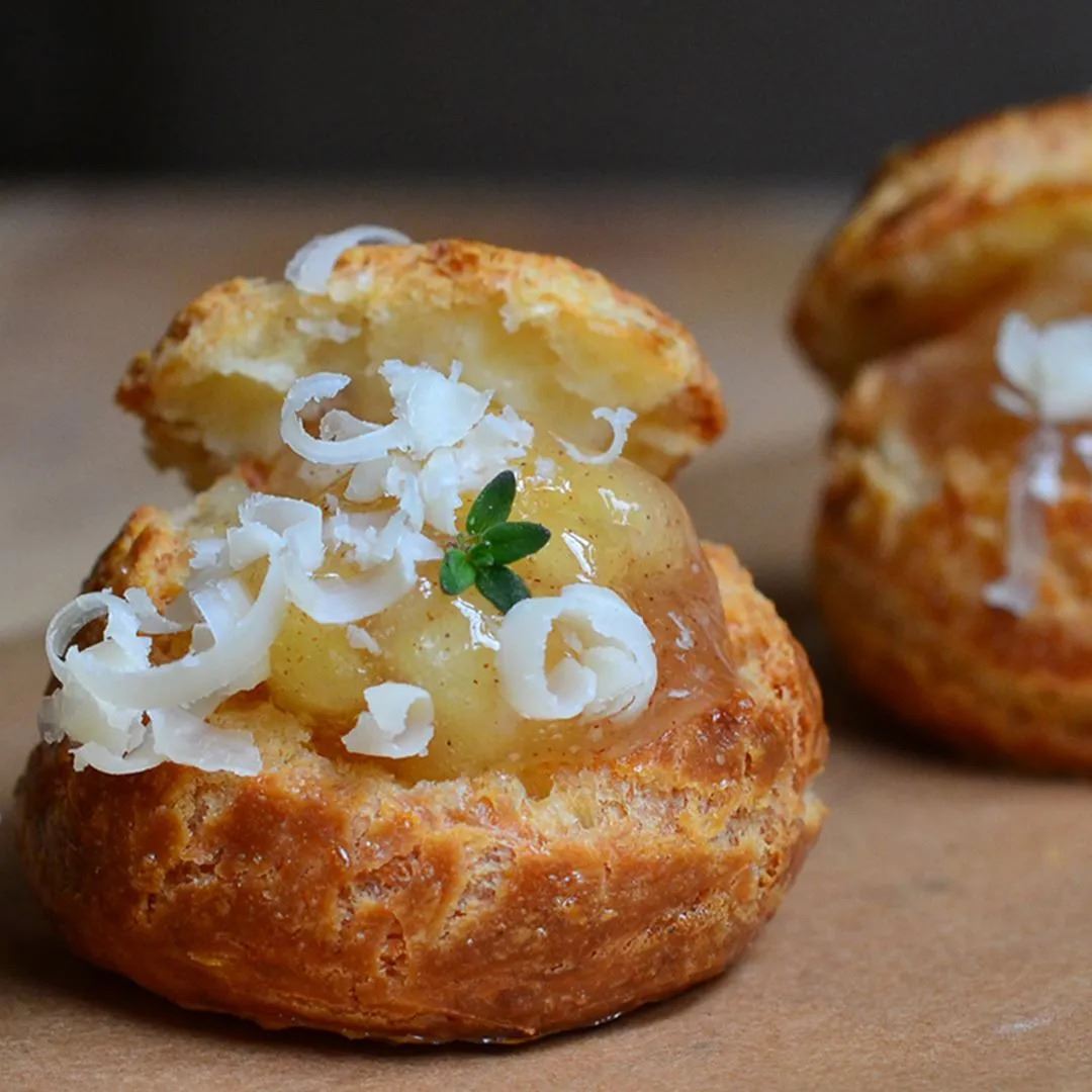 Apple Pie and Cheddar Gougere – The Spice & Tea Exchange