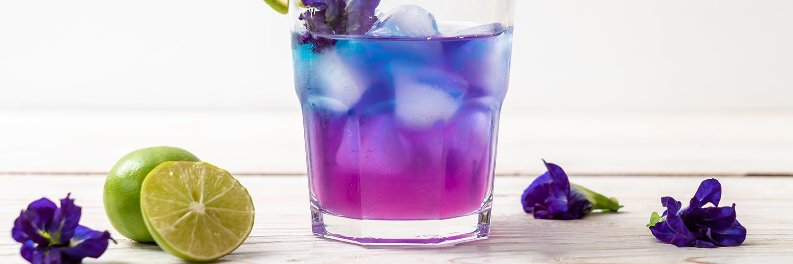 How Do Blue Butterfly Pea Flowers Create a Color-Changing Iced Tea ...